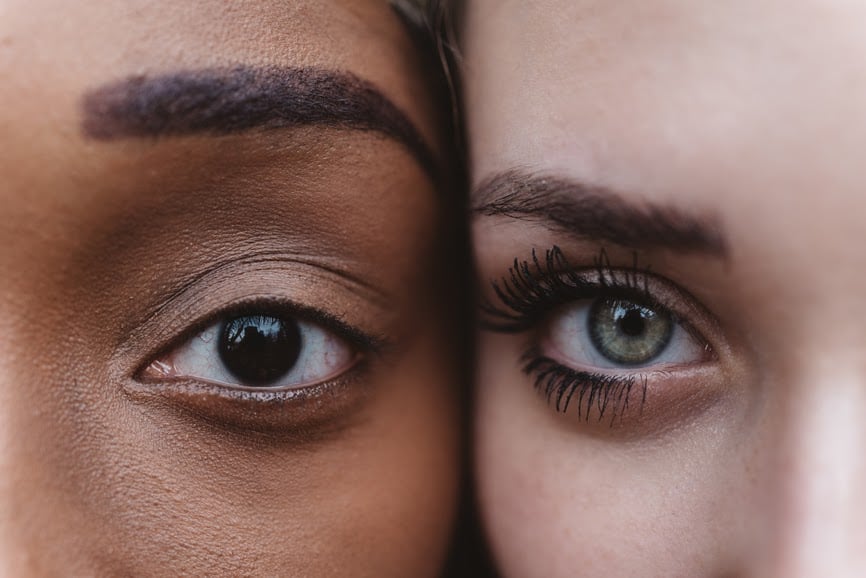 Eye Contact Is Important (Crucial Really) in Communication